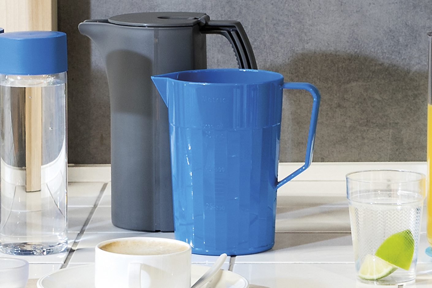 750ml Graduated Jug - Choice of colours • Harfield Tableware