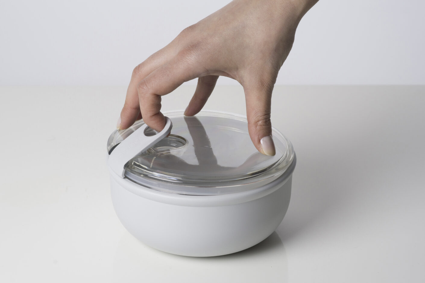 PullBox 1.8L Round Container • Harfield Tableware